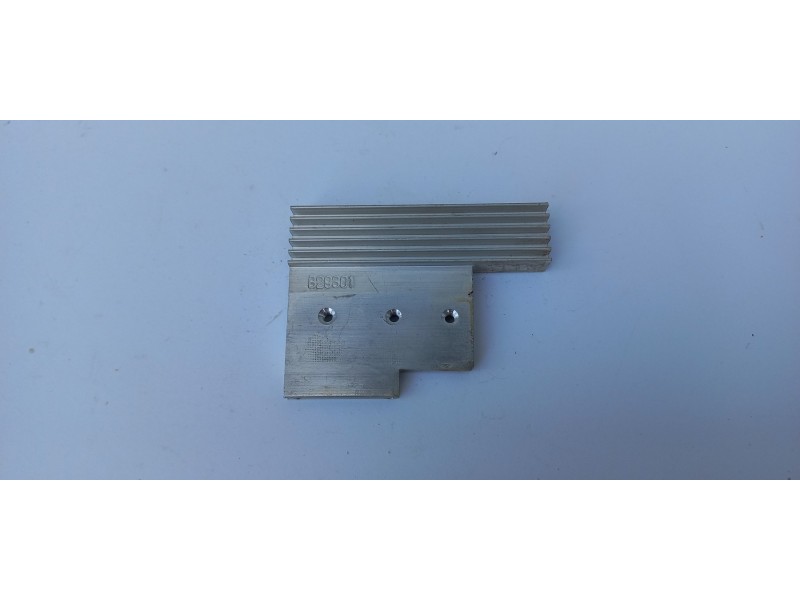 Hladnjak 66x49x5 mm