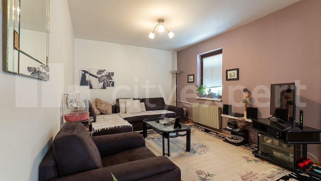 Stan za prodaju - Trosoban, 89m², Veljka Dugoševića, Zvezdara - 300000€