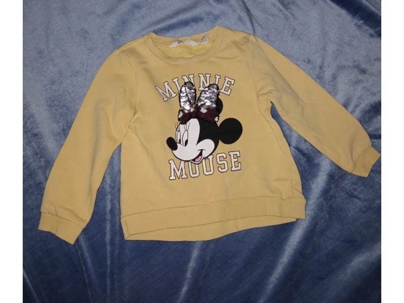 H&M Disney dukserica vel. 104