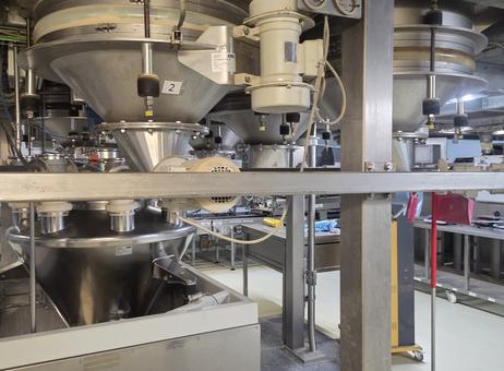 Kompletna proizvodna linija AZO AZO grondstof grondstof doseer installatie