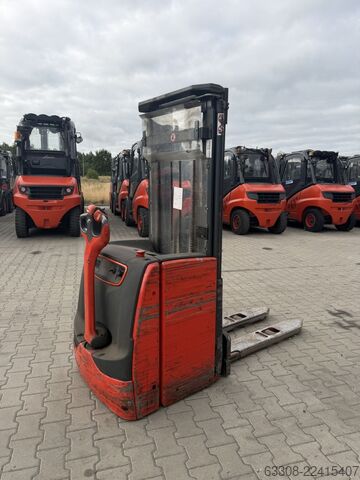Ručni viljuškar
Linde L16