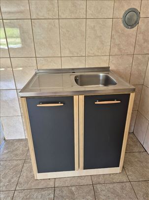 Kuhinjski element sa sudoperom