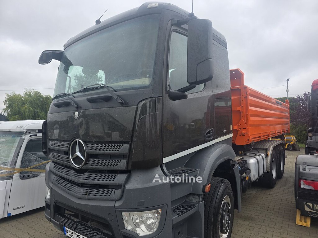 Mercedes-Benz Arocs 1846 kiper