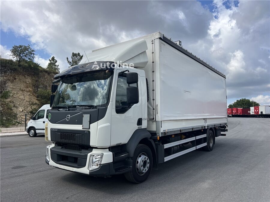 Volvo FL250 kamion s ceradom