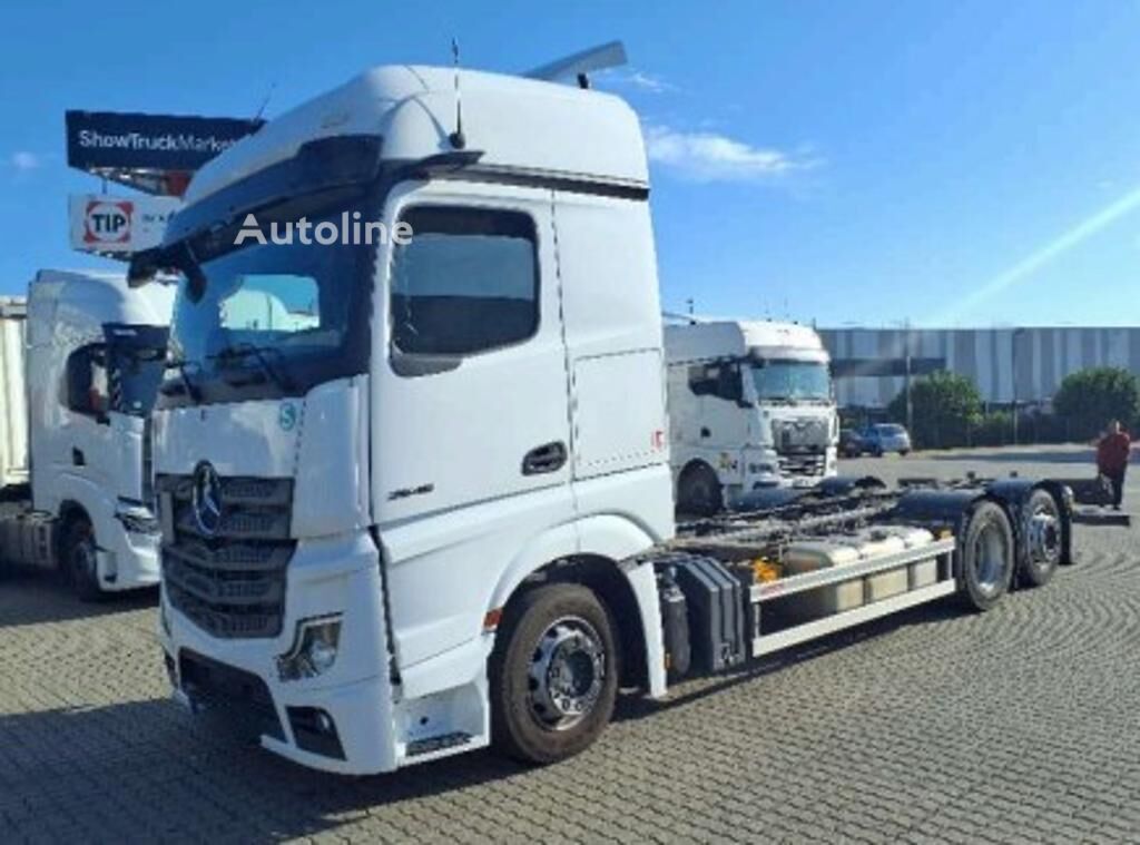 Mercedes-Benz Vehicle Rigid 6x2-2 BDF 7,82 1000 vozilo za prevoz kontejnera
(646525)