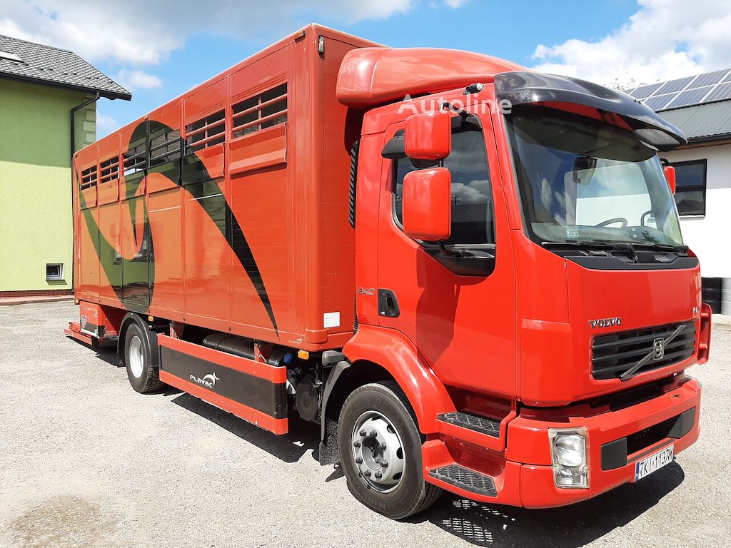 Volvo FL 240 kamion za prevoz stoke