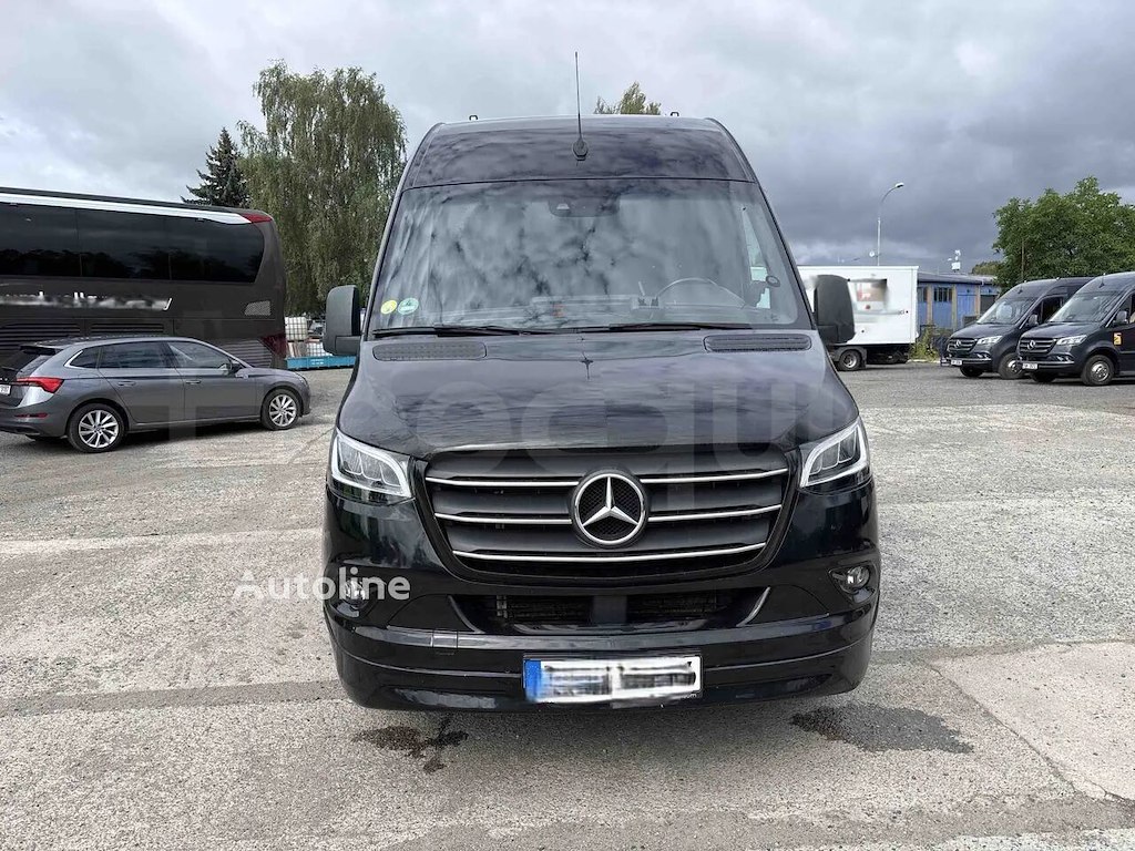 Mercedes-Benz Sprinter putnički minibus