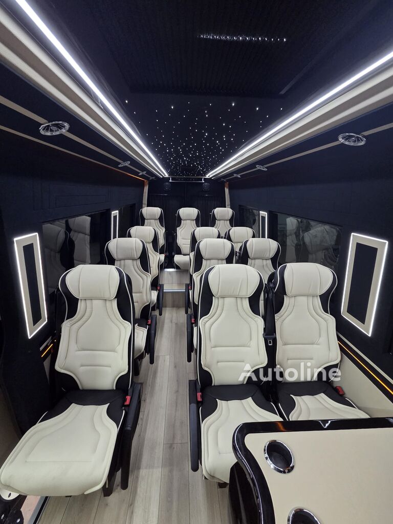 Novi Mercedes-Benz Sprinter putnički minibus