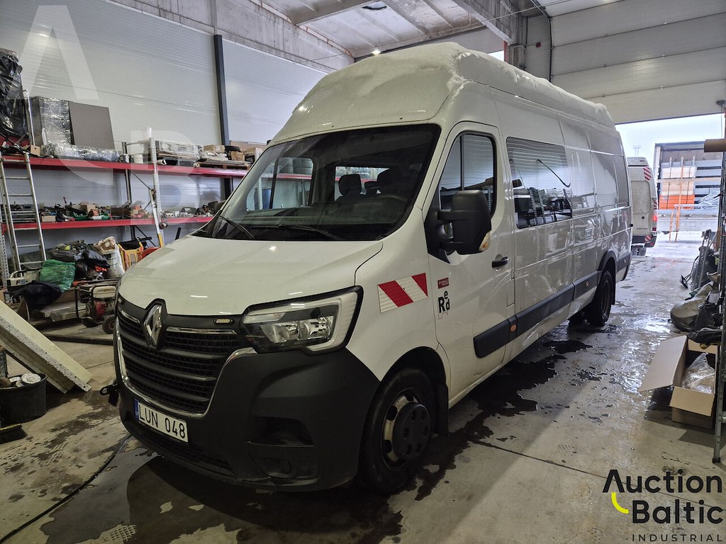 Prodaje se Renault Master kombi minibus na aukciji
