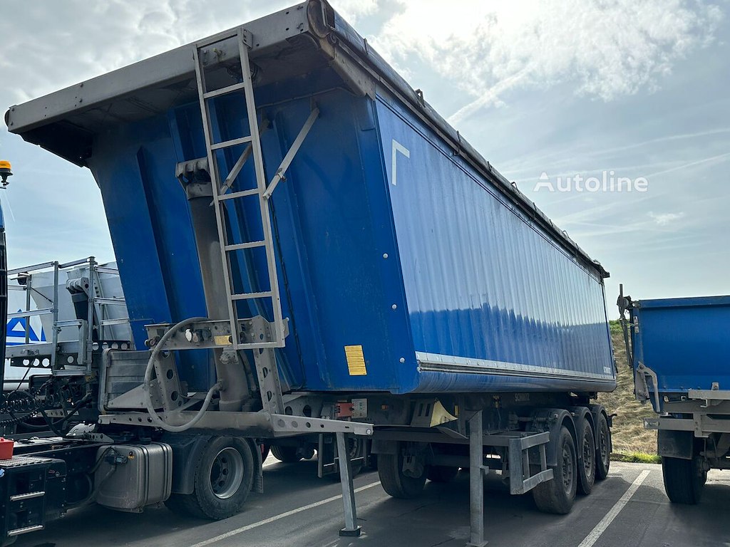Schmitz Cargobull SKI 24 poluprikolica kipera