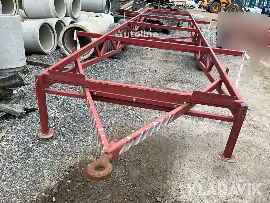 Prodaje se Rullchassi för byggbodar / etableringsbodar prikolicu kiper na aukciji
