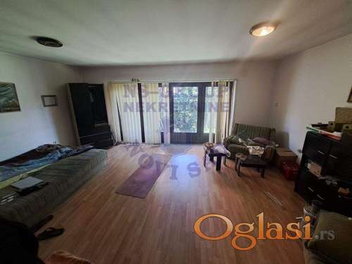 Kuca na prodaju Sajam