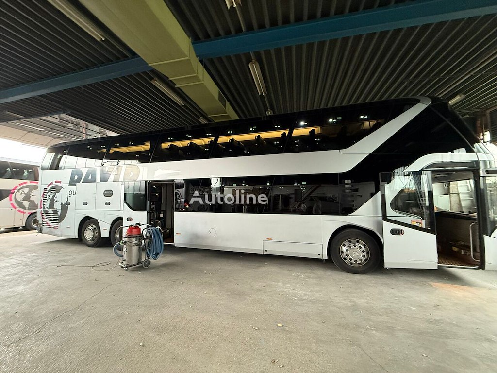 Neoplan Skyliner L dvospratni autobus