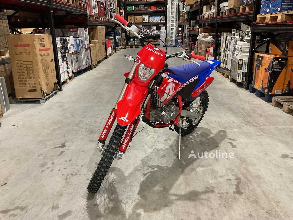 Prodaje se Ultra Thunder 300 blauw motocikl na aukciji