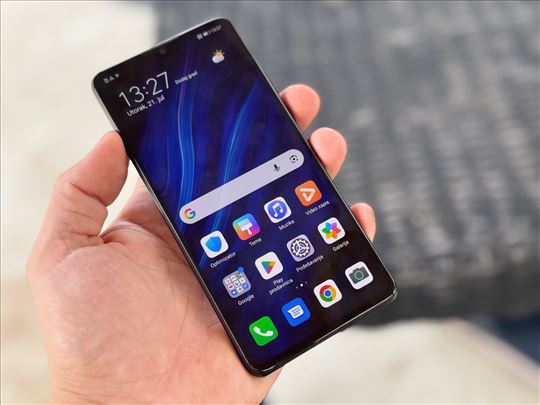 Huawei P30 Dual Sim Free/ Odlican telefon
