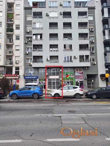Izdajem lokal u Novom Sadu-Bul. cara Lazara 108 lokal L3