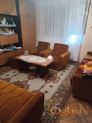 Kuća na prodaju u Perlezu