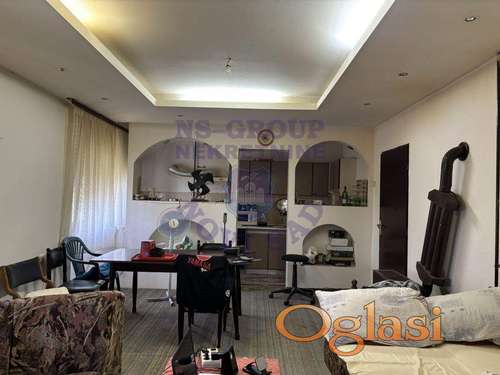 - Kuća u Futogu, 451m2 plac -