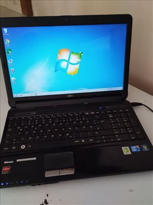 Fujitsu AH530 - sa i5 procesorom