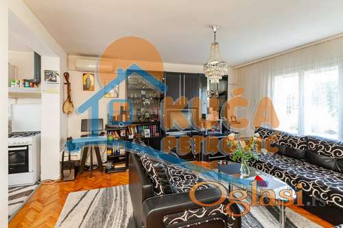 Porodična kuća na Trošarini, 200m2