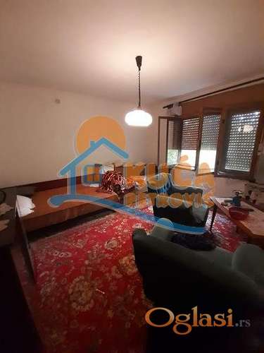 Porodična kuća Berčinac, 63m2, plac 568m2