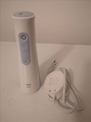 BRAUN Oral-B AquaCare 3720 ( poluispravan )