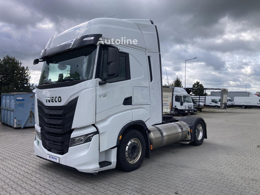 IVECO Stralis AS440S46T/P 2LNG tegljač