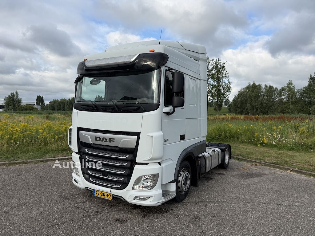 DAF XF 450 SpaceCab tegljač