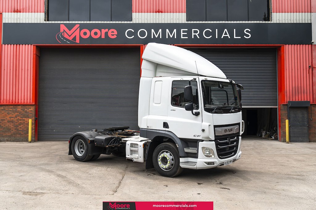 DAF CF 450 FT Sleeper Cab tegljač