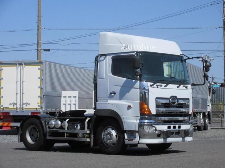 Hino PROFIA tegljač