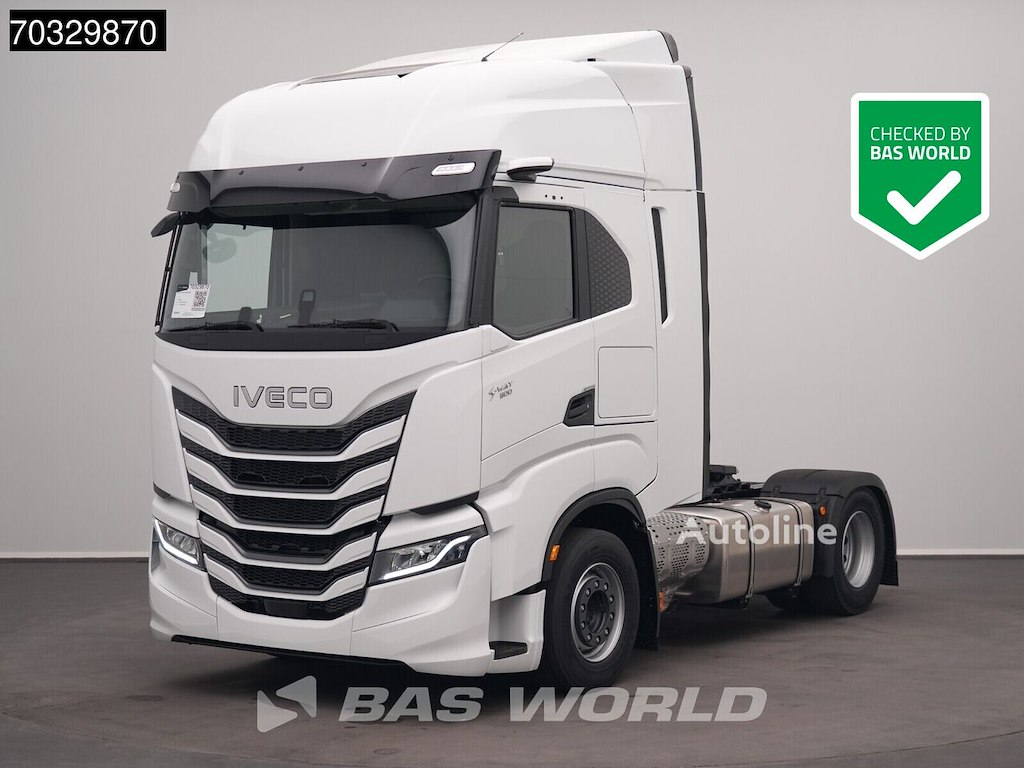 Novi IVECO S-Way 500 4X2 NEW! HPEB ACC 2x beds Mirrorcams 2x tanks Parking tegljač