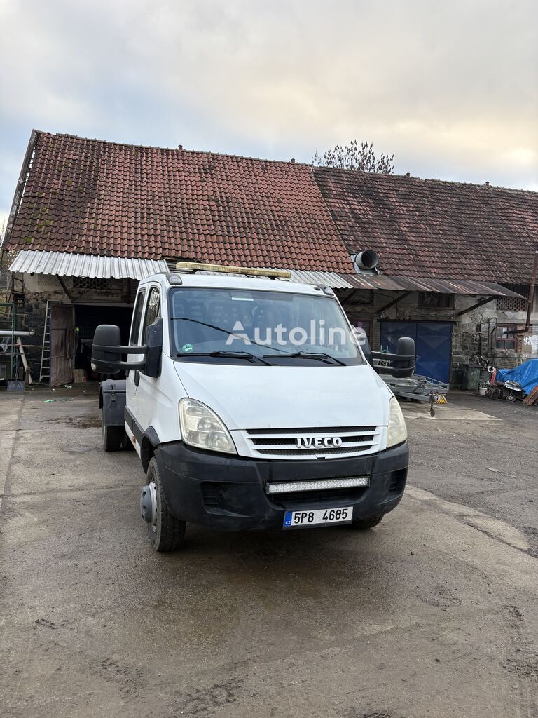 IVECO 65C18D tegljač