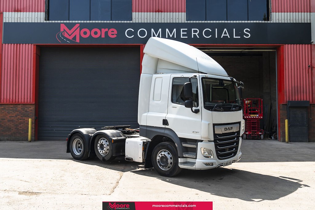 DAF CF 480 FTG Sleeper Cab tegljač