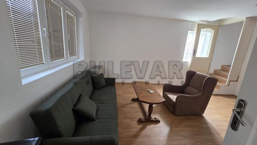 Izdaje se kuća na Paliluli, 79m2