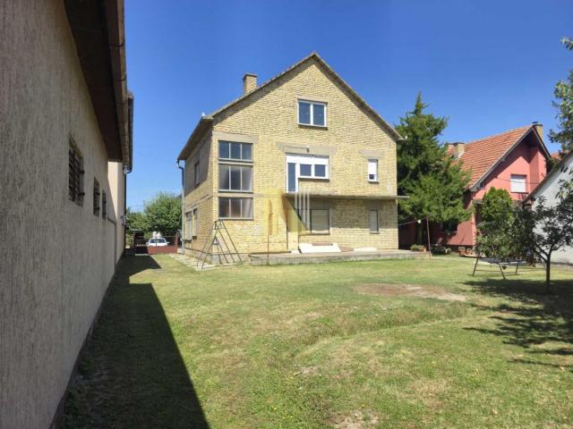 Kuća 220 m², 6.0 soba, Bački Jarak, Temerin