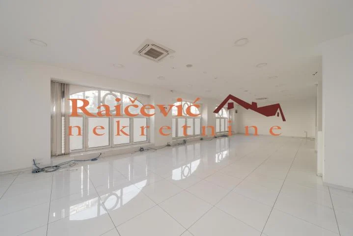 STARI GRAD CENTAR 179m2 , 1200000e
