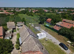 Prodaja Građevinsko zemljište - Bački Petrovac, Centar