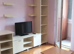 Izdavanje Stan - Novi Sad