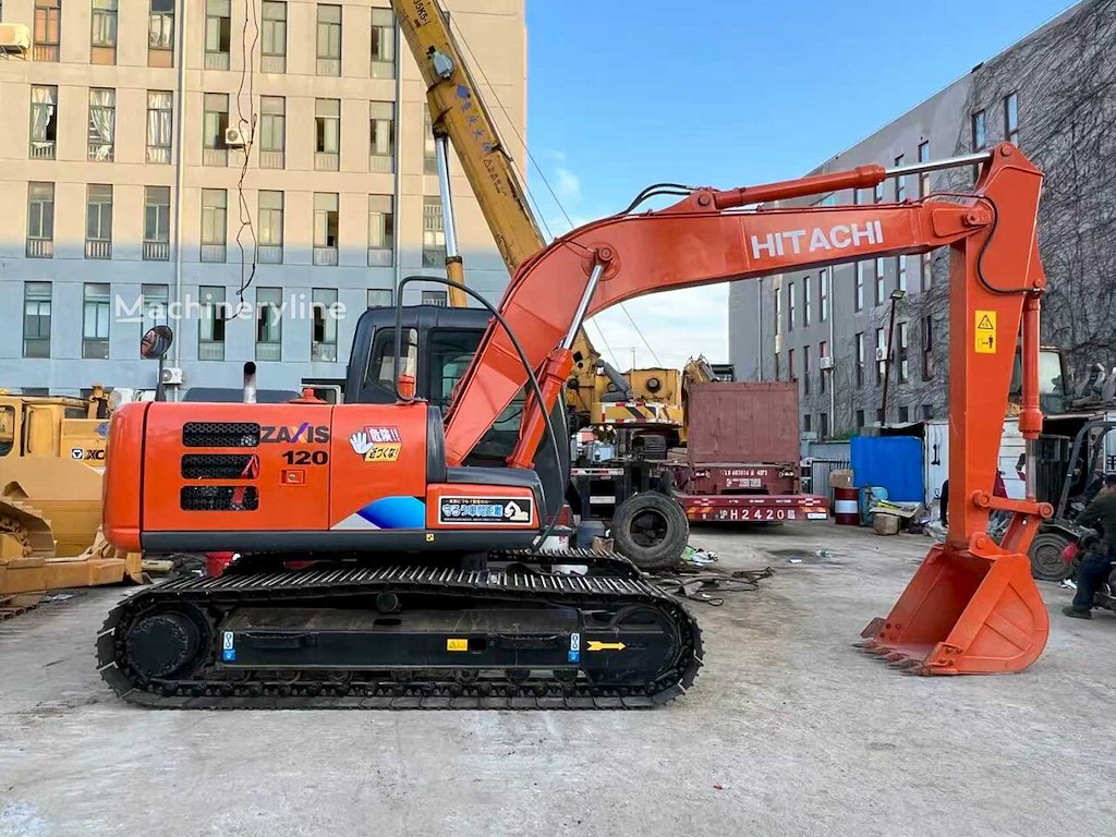 Hitachi ZX120 bager guseničar