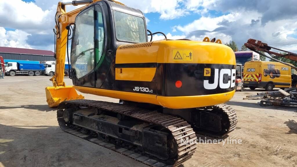 JCB JS130 LC bager guseničar