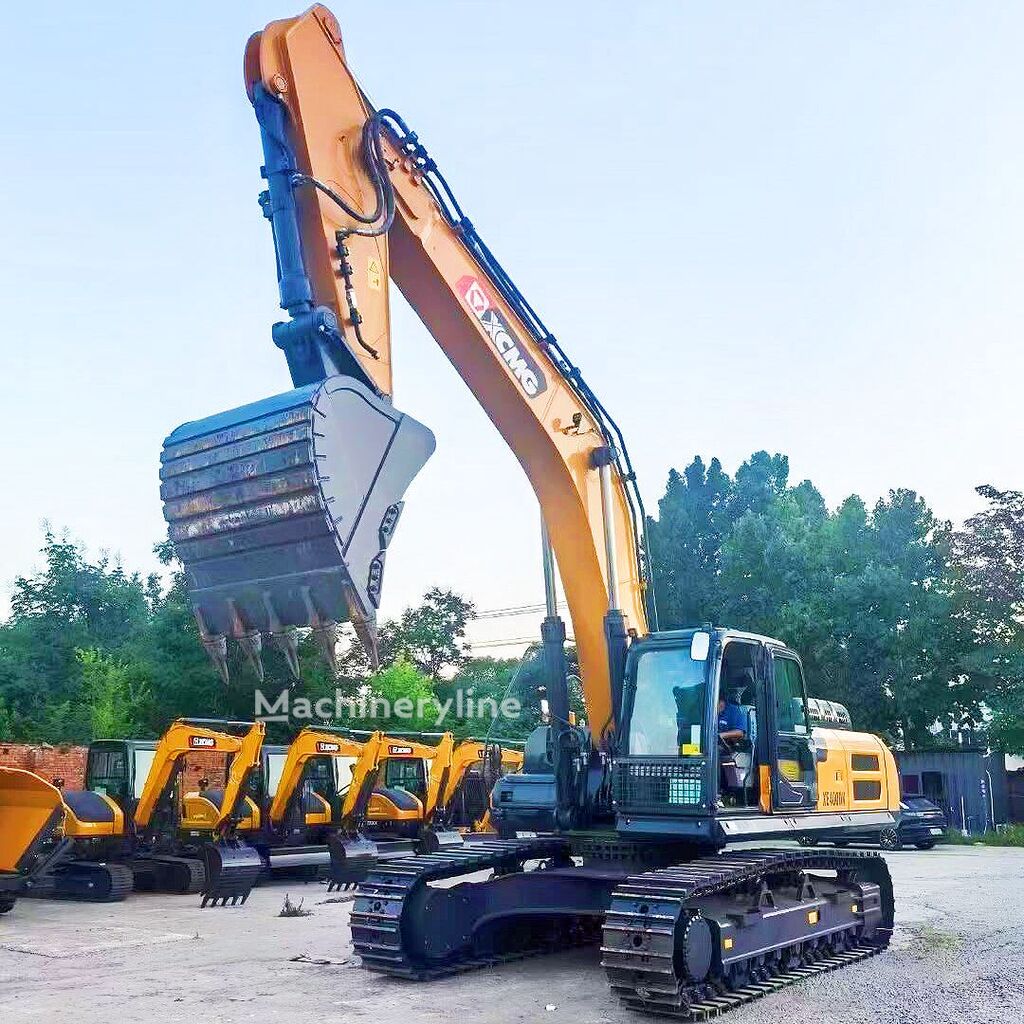 Novi XCMG XE400DK bager guseničar
