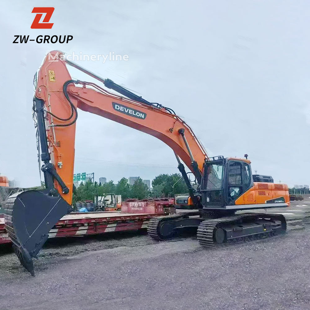 Novi Develon DX360-LCA bager guseničar