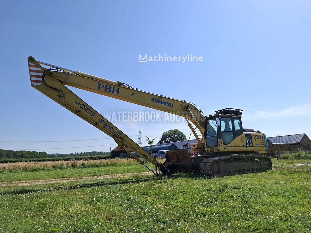 Komatsu PC210 bager sa dugom strelom