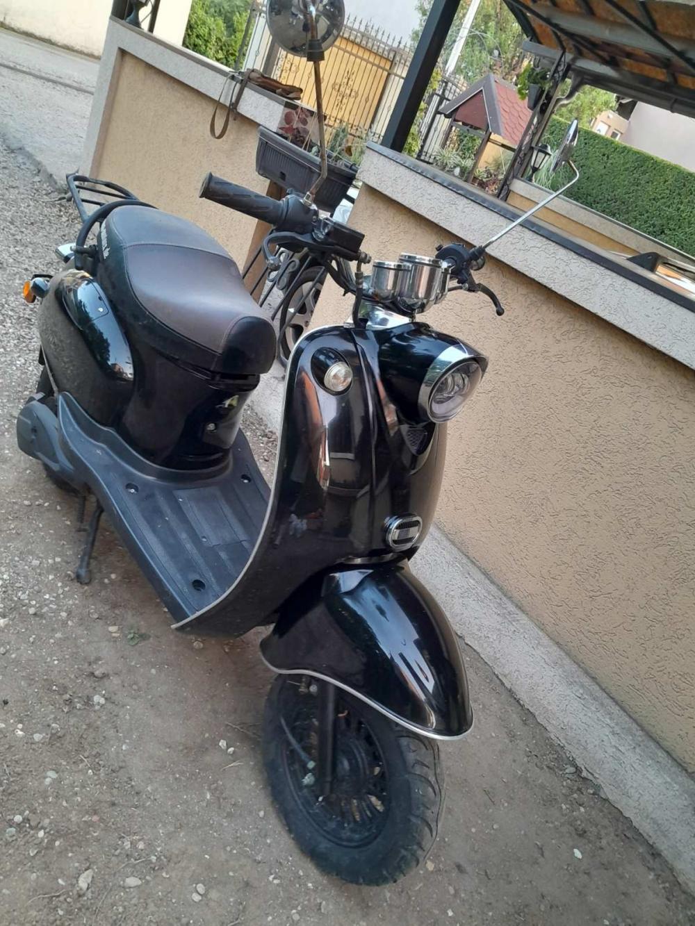 Vespa Elektricna