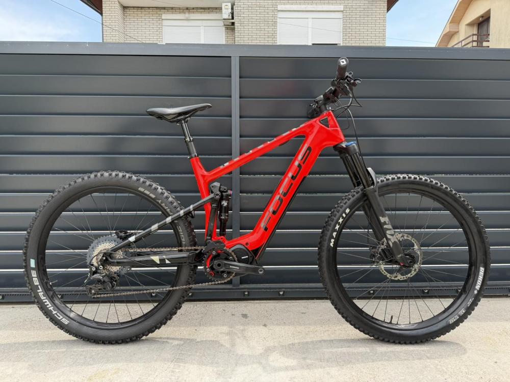 Focus Carbon Shimano 380Wh size-L
