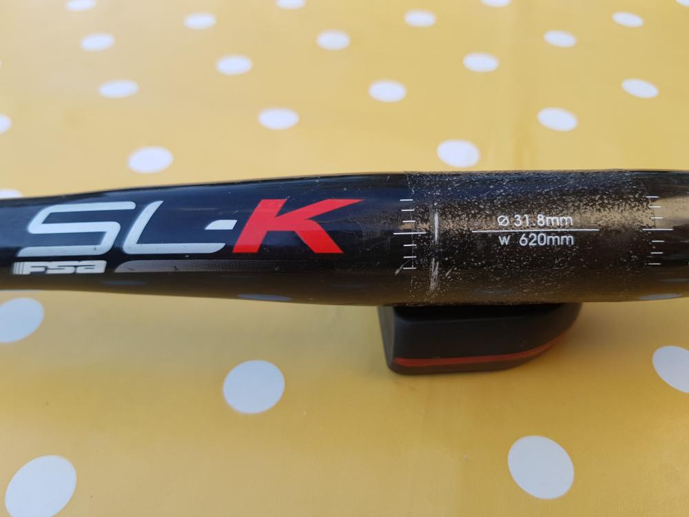 Volan Carbon FSA SL-K 31.8mm Dizine 620mm
