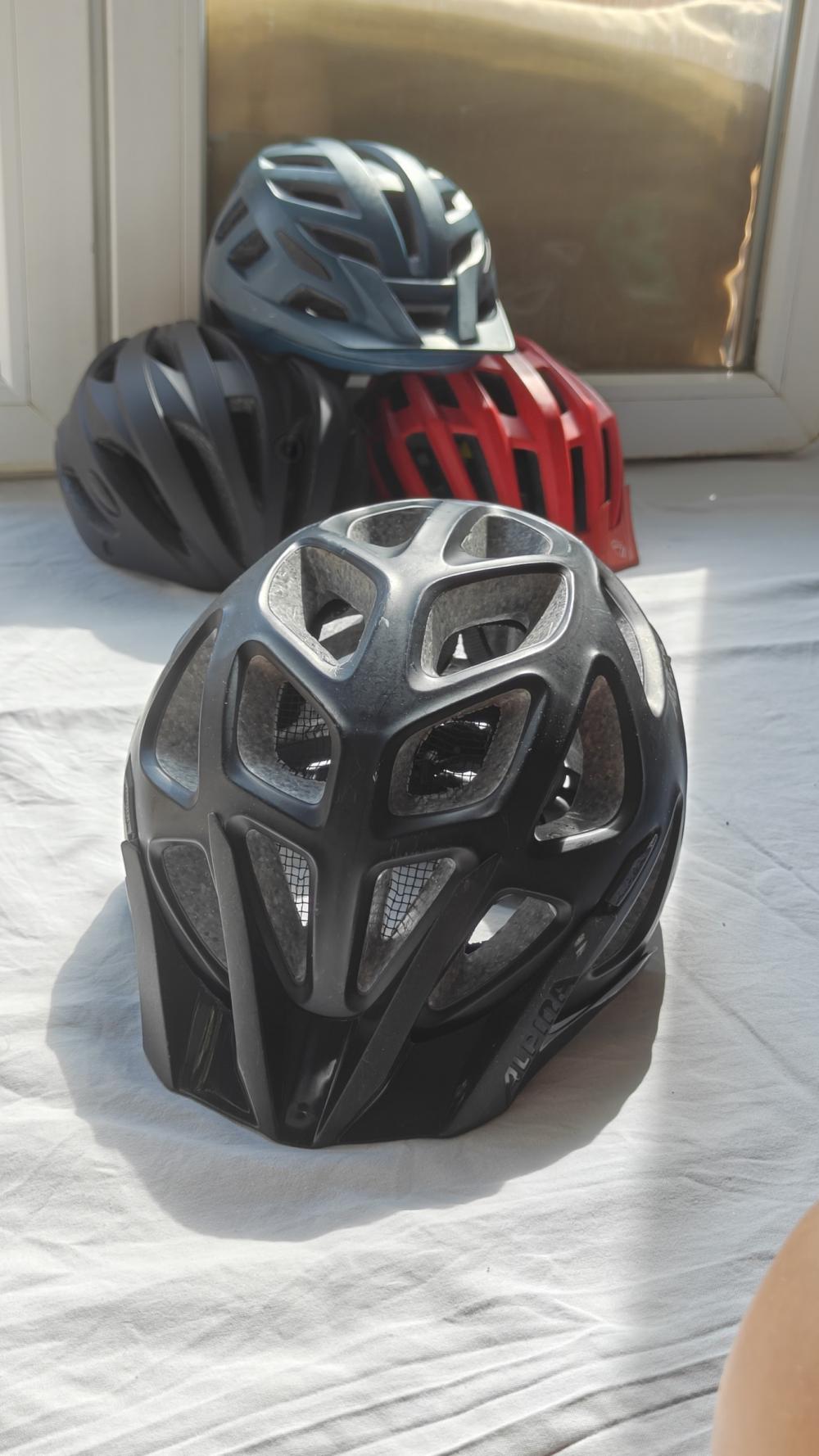 Alpina Mythos MTB kaciga