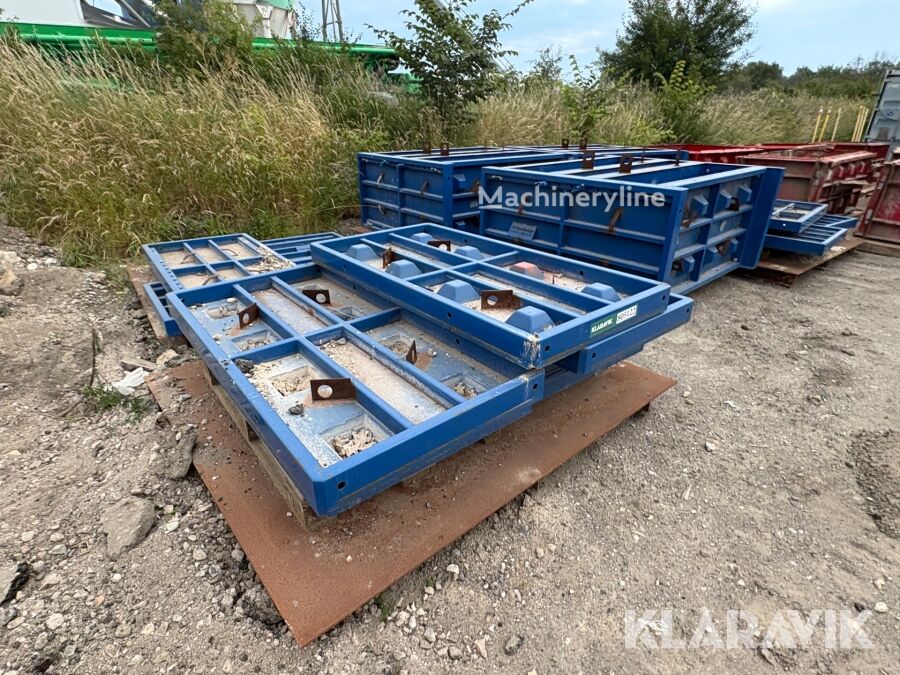 Prodaje se Støbeforme JR Metaldesign - 6 styk betonsku mešalicu na aukciji