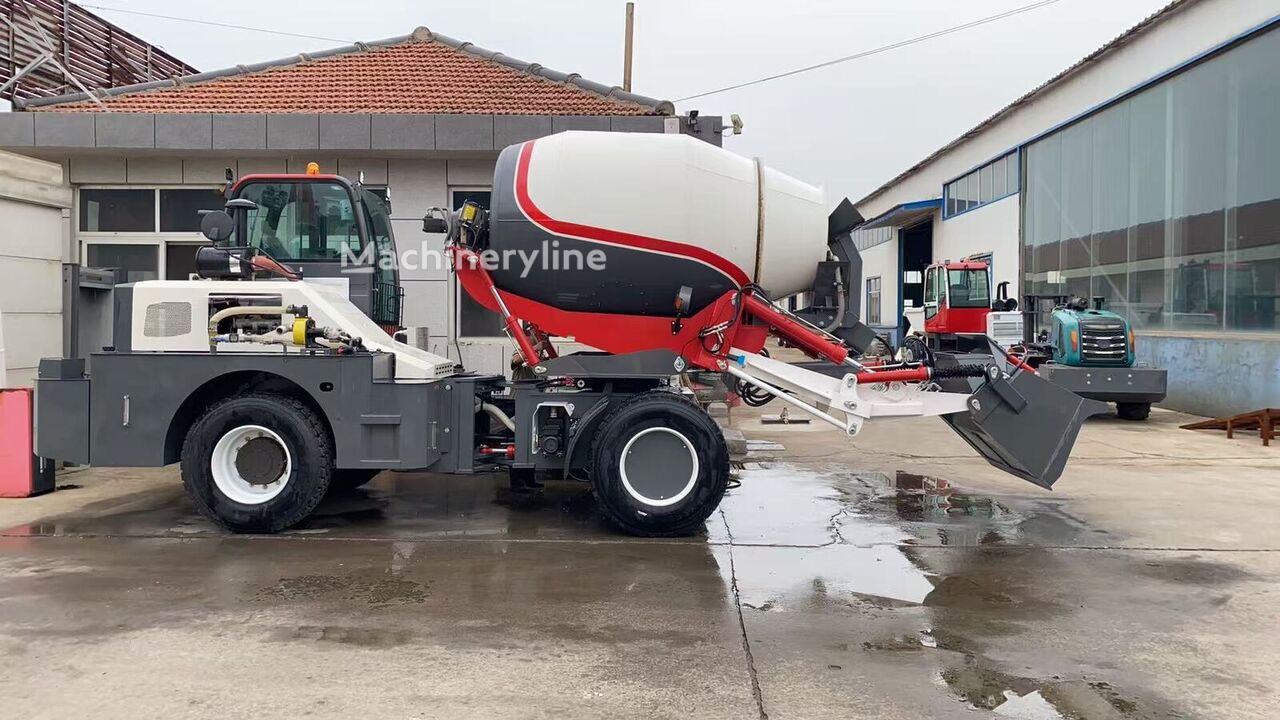 Kamion s mešalicom za beton