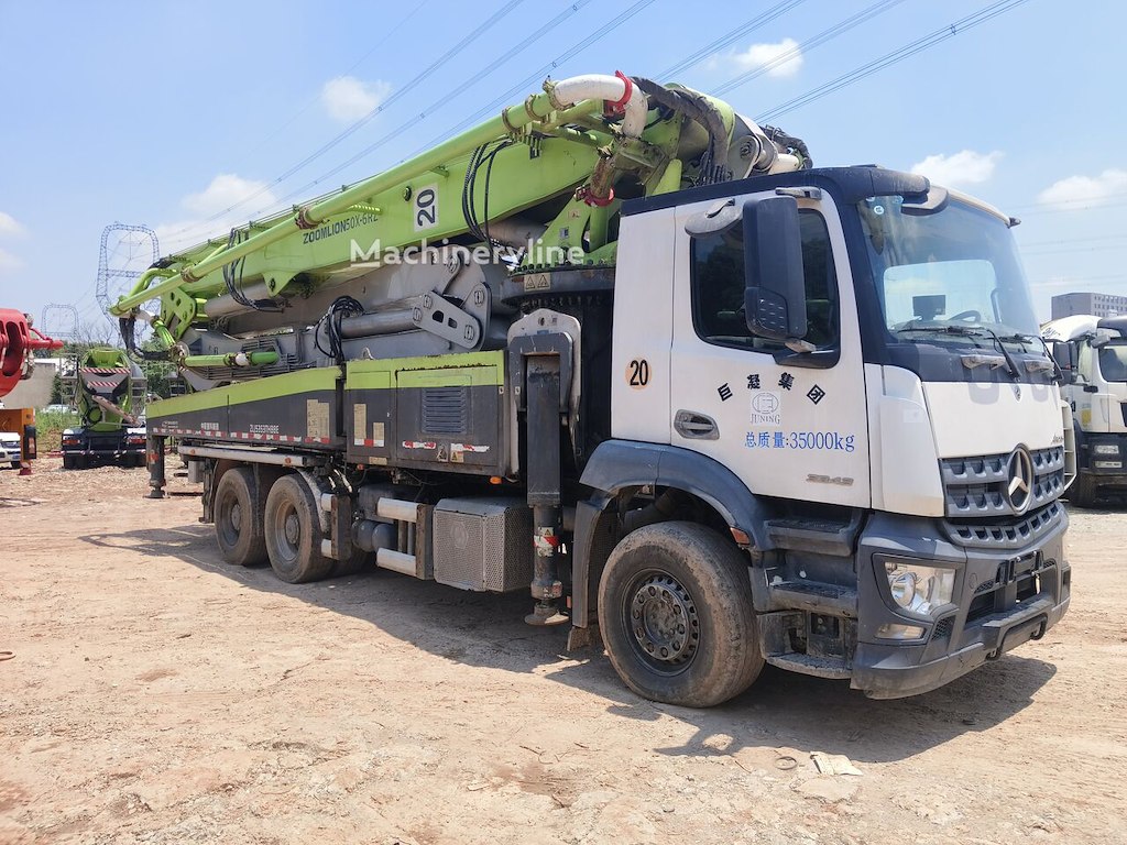 Zoomlion 50 Meter Concrete Pump Truck na šasiji Mercedes-Benz In Stock pumpa za beton